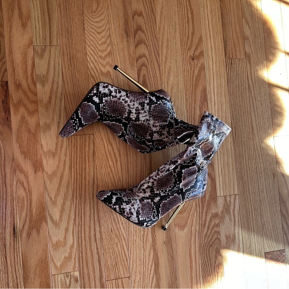 PrettyLittleThing | Shoes | Pretty Little Thing Snake Booties | Poshmark